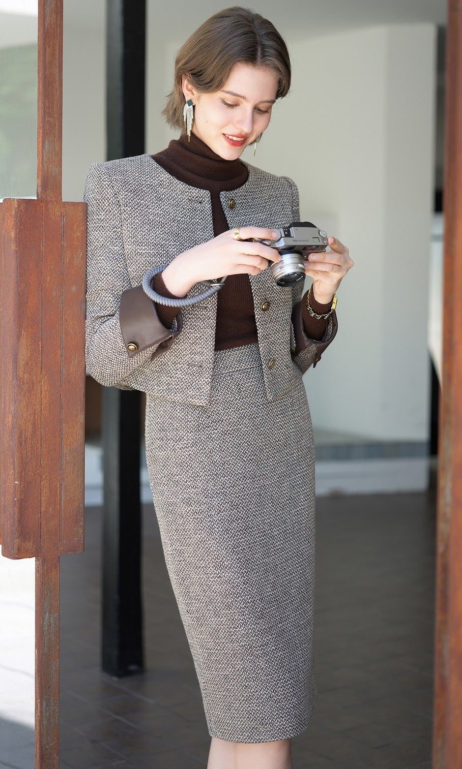 Rouxelle Vogue | Premium Women’s Business Suits & Professional Attire
