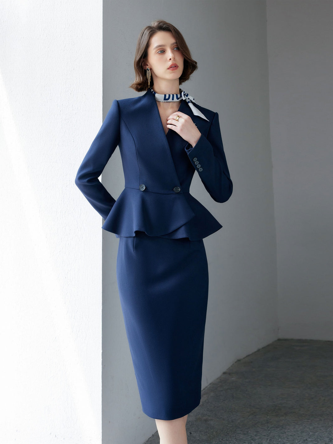 Rouxelle Vogue | Premium Women’s Business Suits & Professional Attire